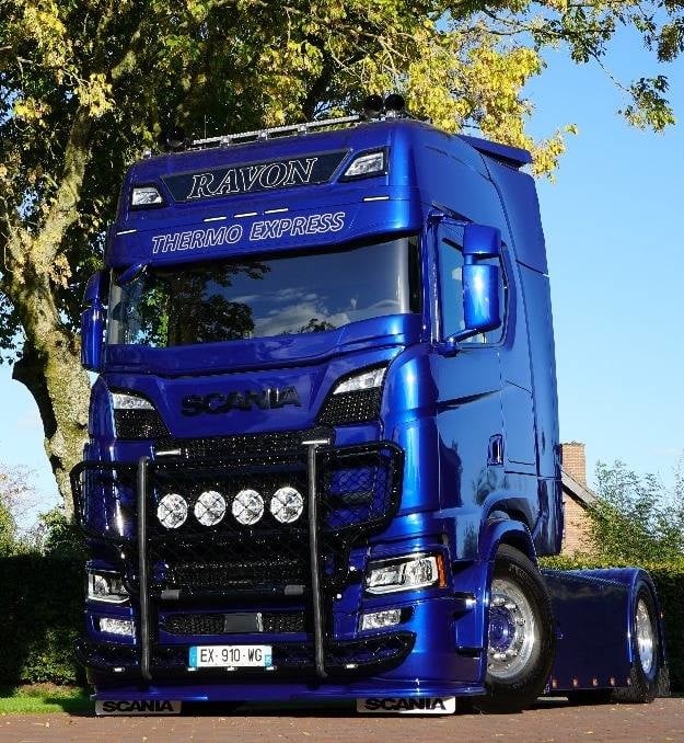 Coles Custom Frontrutebeskyttelse til Scania Nextgen – MDA TRUCK AS