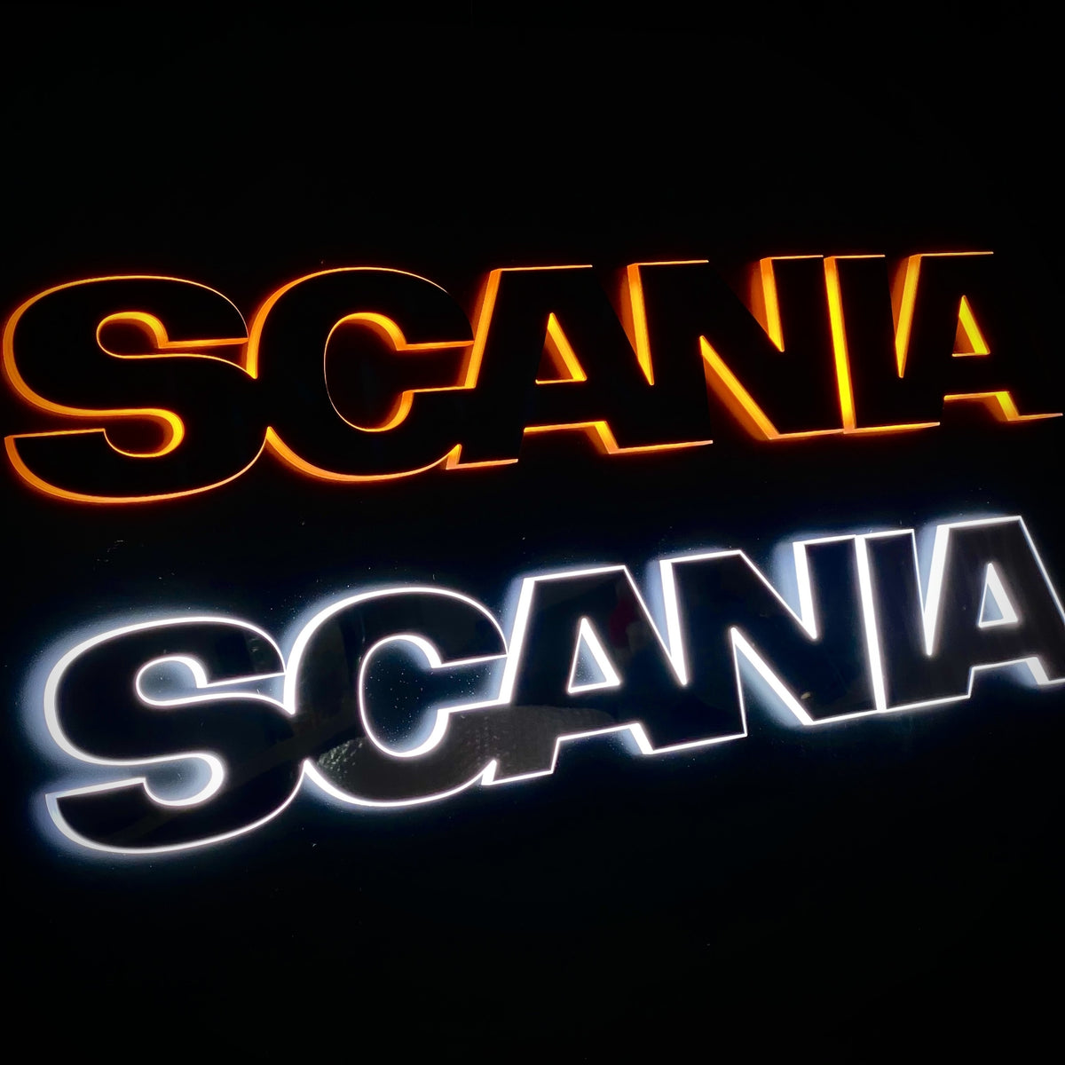 Opplyst SCANIA LED-Logo, 12/24v, RGB – MDA TRUCK AS